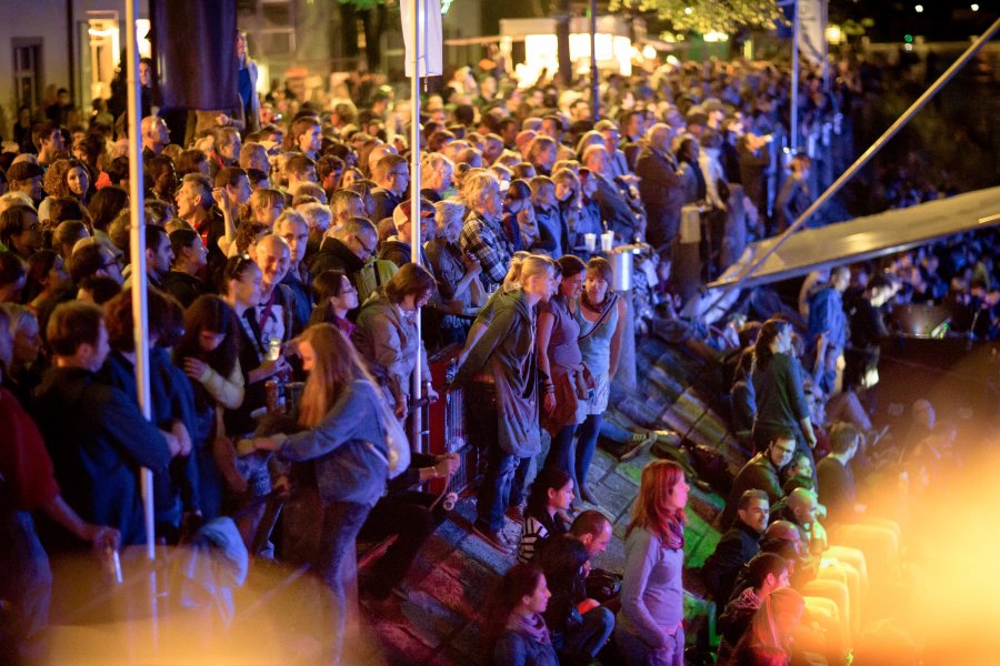 FLOSS Festival Basel | E la nave va… vielmehr seid Ihr das Floss
